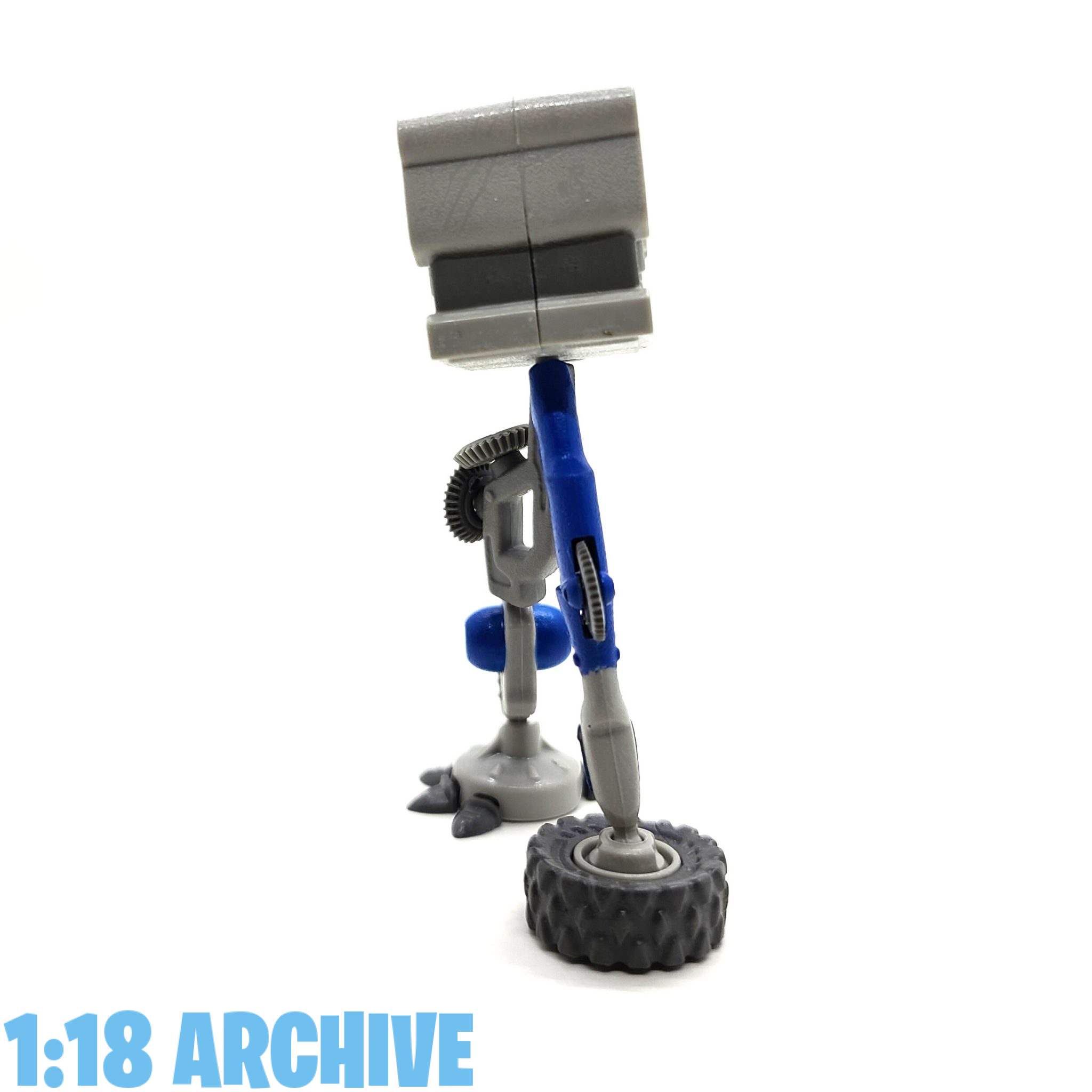 Junkbots – 1:18 Action Figure Archive
